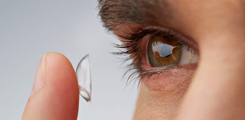 How to put contacts in: a guide for beginners | ContactsDirect®